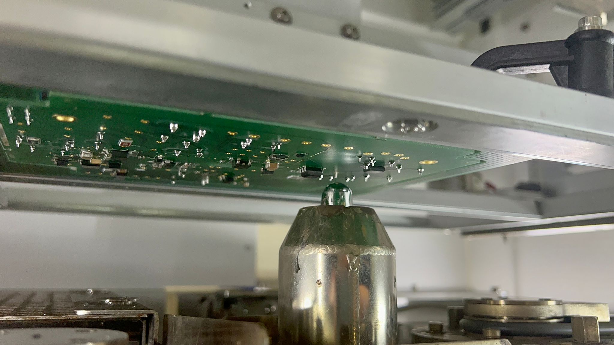 Selective Solder - Phoenix Systems UK PCB Electronics Manufacturing